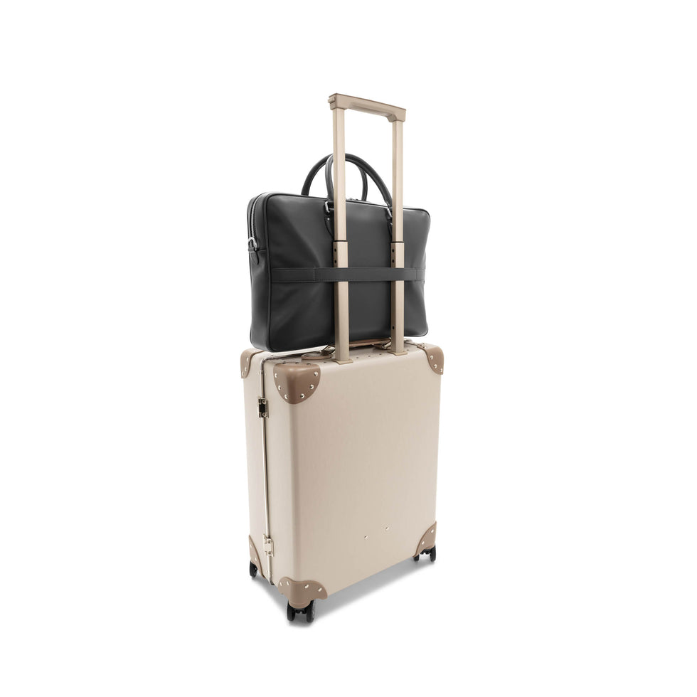 Globe-Trotter | Leather Laptop Case | Black | Metropolis Collection